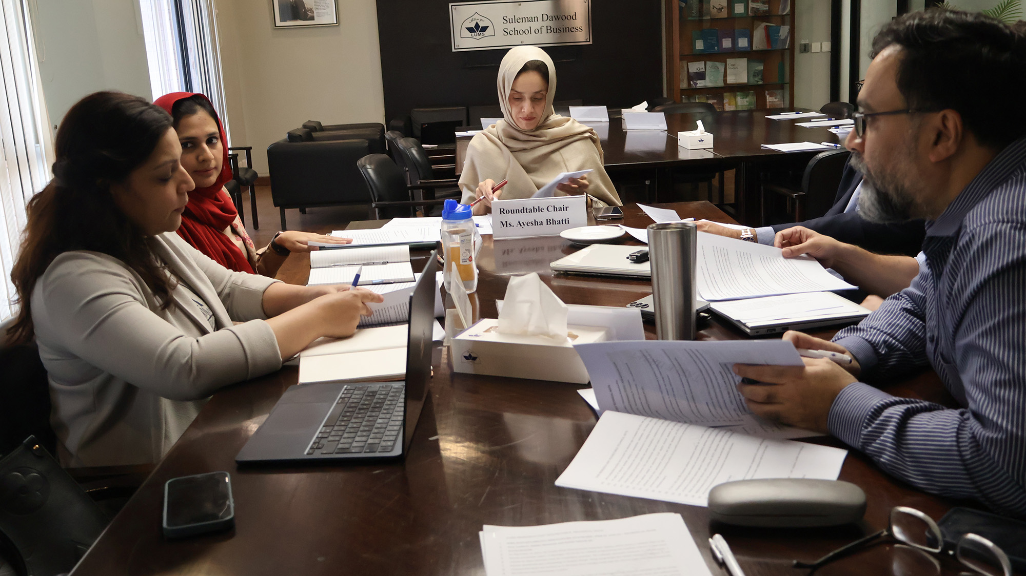 Four Faculty Roundtables on Emerging Research and Teaching Cases | CRC